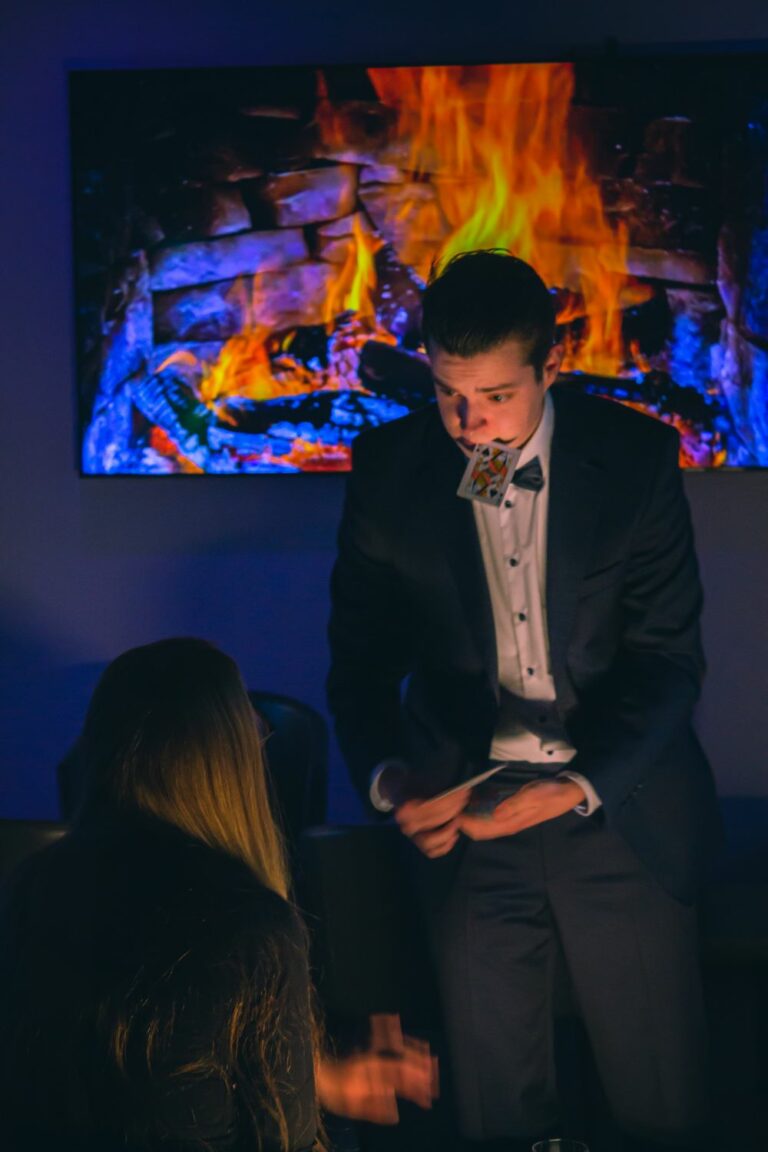 Close-Up Show - Felix Skyfall